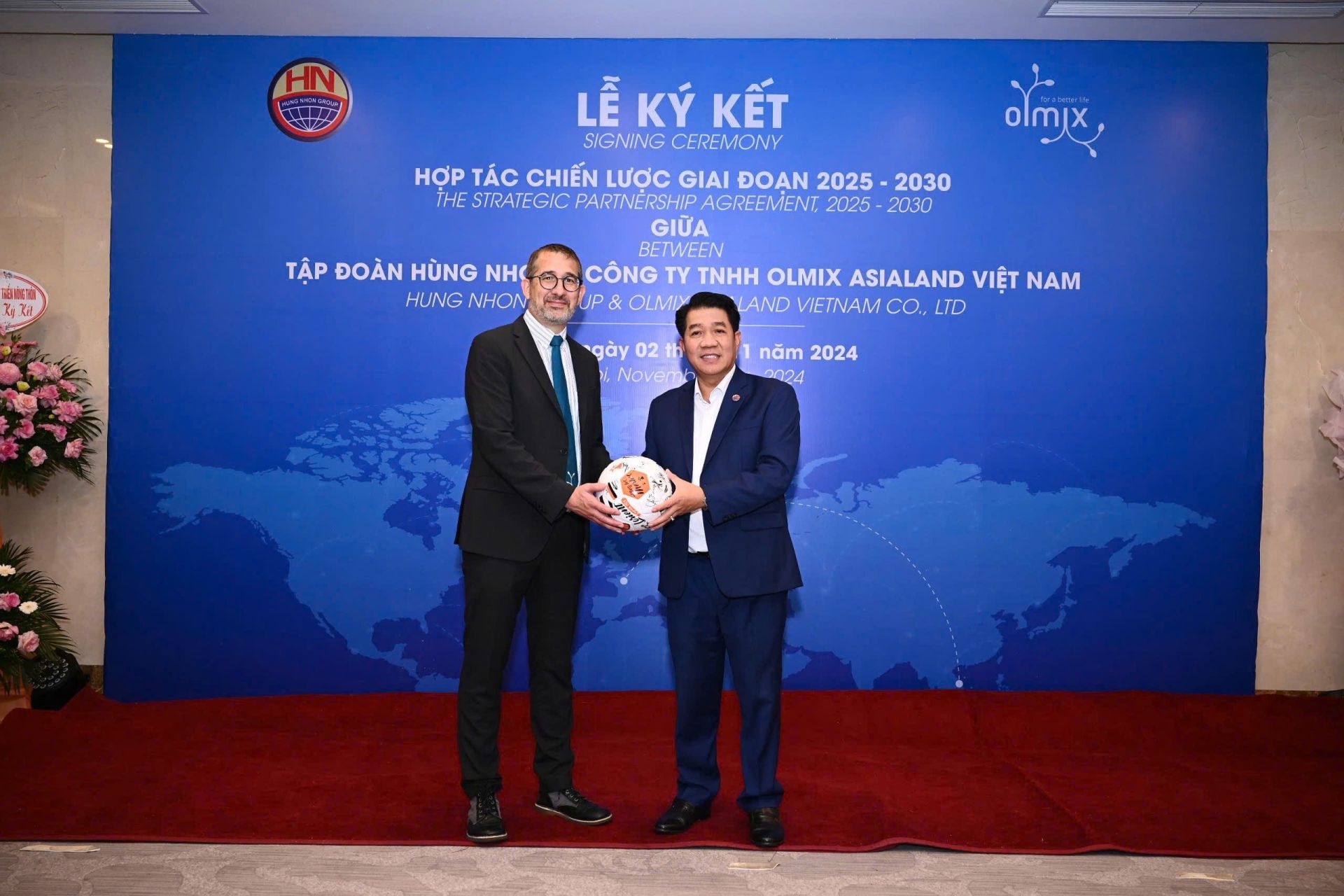 Tập đoàn Hùng Nhơn hợp tác chiến lược với Tập đoàn Olmix